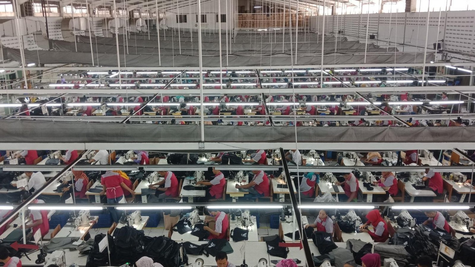 The Vendoors - international bag factory service with one door only